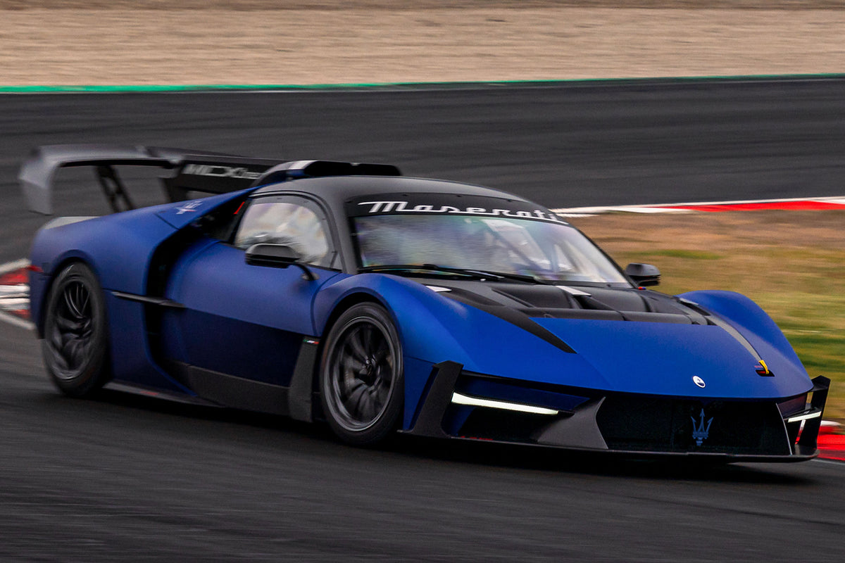 Maserati MCXtrema 2023 Track-Ready Model | Poster | Automobilist